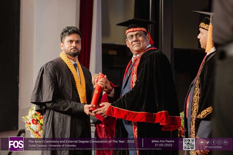 Gold Medals Shine at the Sixth Award Ceremony & External Degree ...